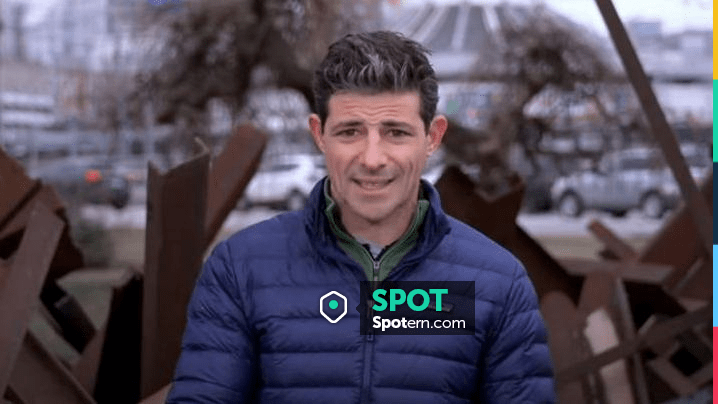 Patagonia Logo-Patch Padded Jacket worn by Matt Gutman as seen in Good ...