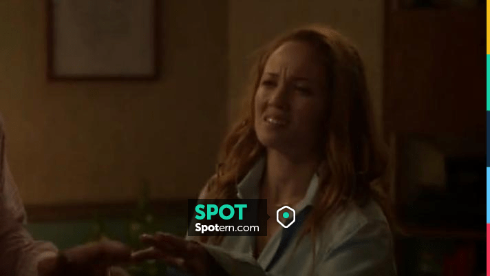 Madewell Paperclip Chain Necklace worn by Angie Polaski (Erika ...