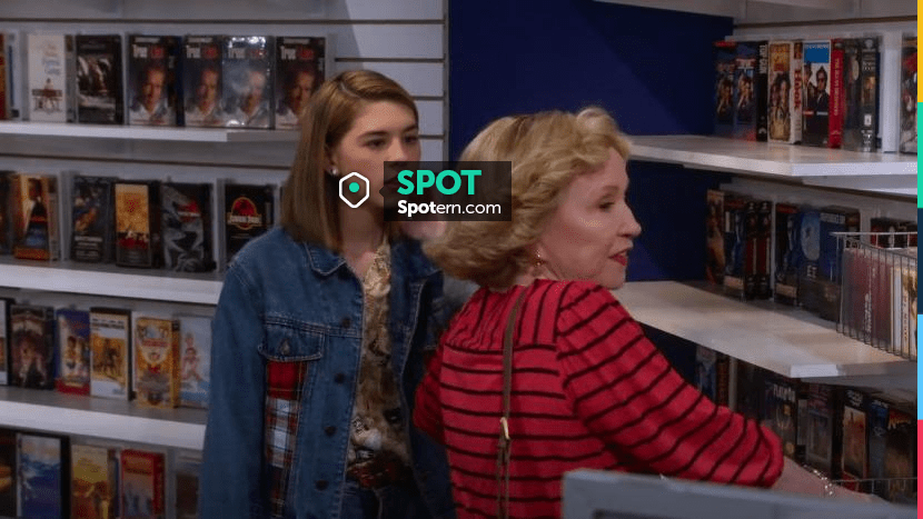 Yin Yang Vintage 1990s Stud Earrings worn by Leia Forman (Callie ...