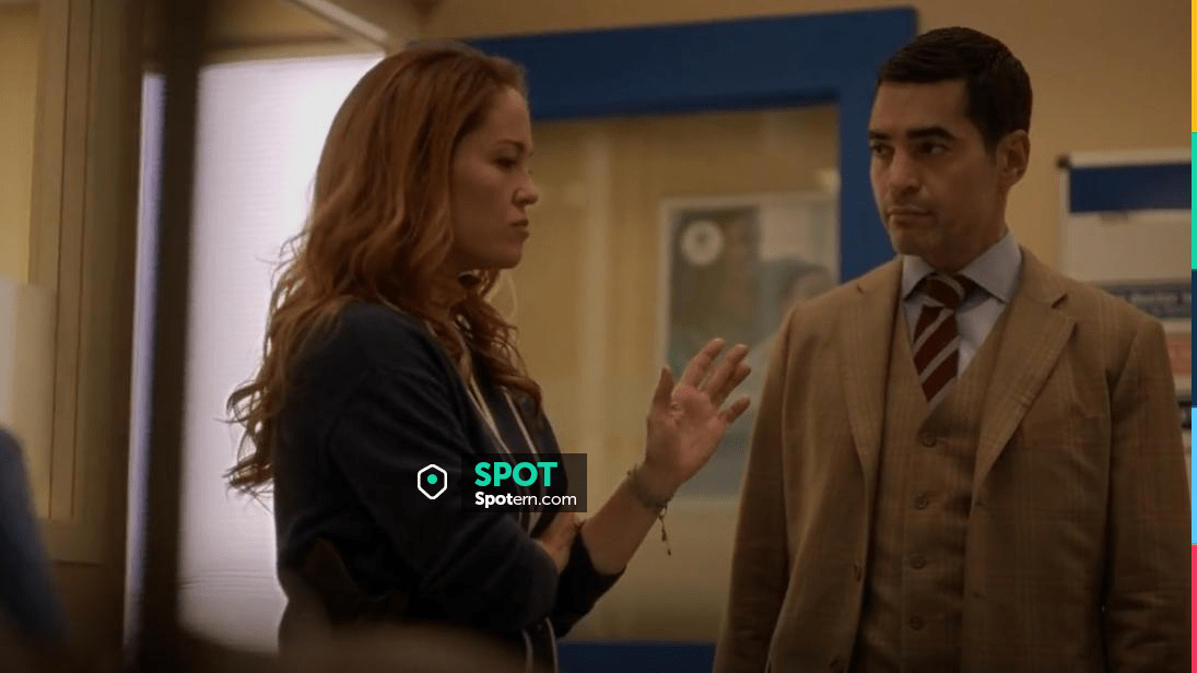 Veronica Beard Trisa Cash­mere Cardi­gan worn by Angie Polaski (Erika ...