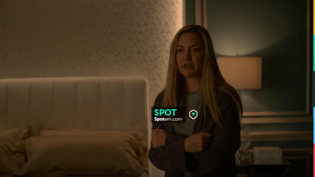 Splendid Marathon Sweatshirt worn by Micah Keith (Kate Hudson) as seen ...