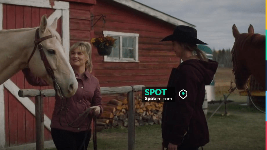 Kimes Ranch All Weather Anorak usado por Amy Fleming (Amber Marshall ...