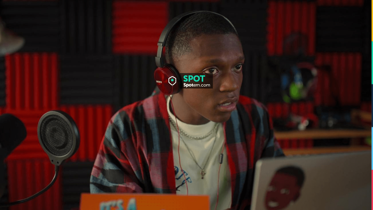 Sony Red Headphones worn by Andre (Zaire Adams) in Freeridge (S01E04 ...