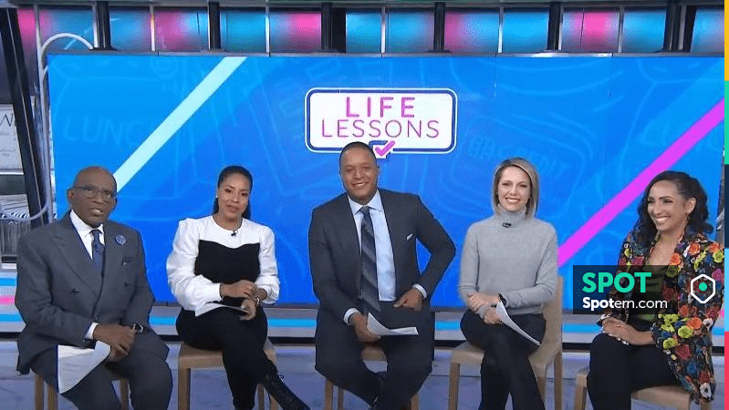 Alice + Olivia Macey Blazer de cuello de chal floral usado por Rachel ...