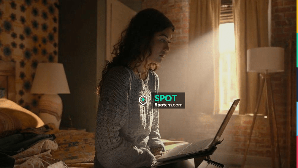 Tularosa Willow Pullover worn by Jess Valenzuela (Lisette Olivera) as seen in National Treasure ...