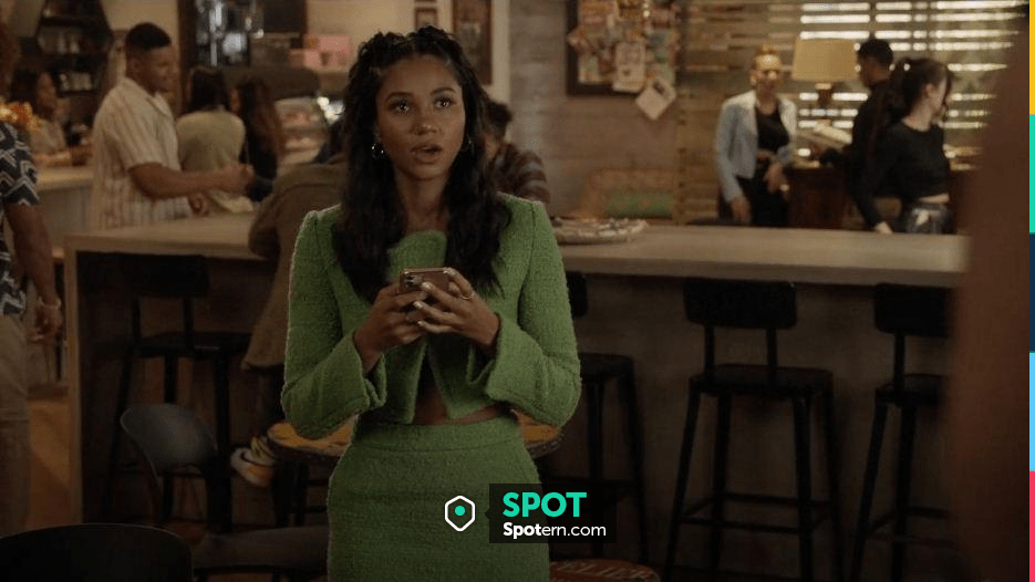 Recto Green Pock­et Miniskirt worn by Layla Keating (Greta Onieogou) as ...