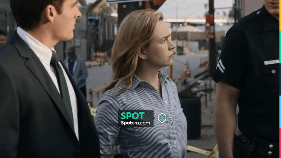 Theory Essential Button Down porté par Laura Stensen (Britt Robertson ...