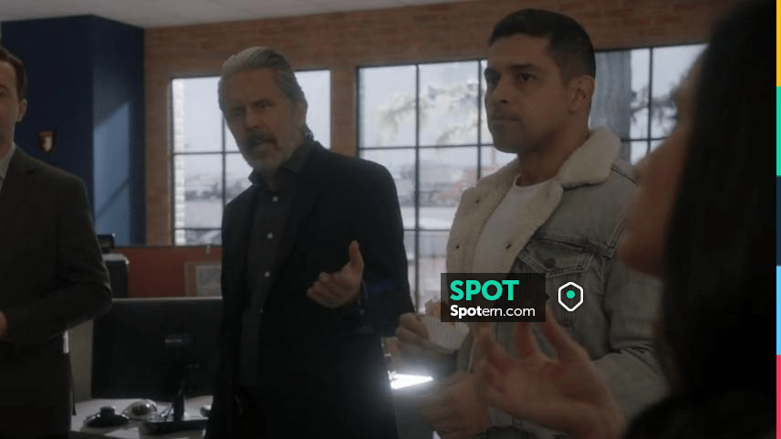 Levis Type III Sher­pa Truck­er Jack­et worn by Nick Torres (Wilmer ...