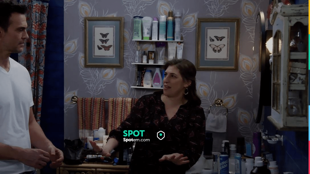 Ba&Sh Cathel Top worn by Kat (Mayim Bialik) as seen in Call Me Kat ...