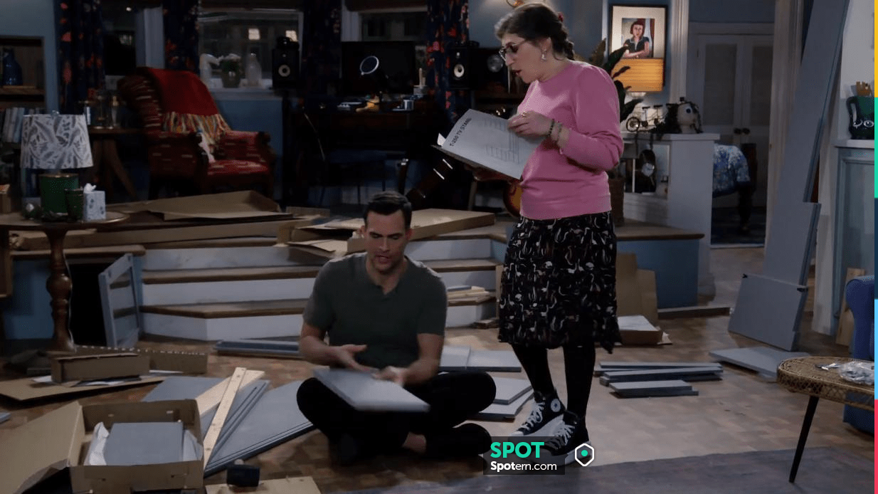 Converse Chuck Taylor Move Platform High Top worn by Kat (Mayim Bialik ...