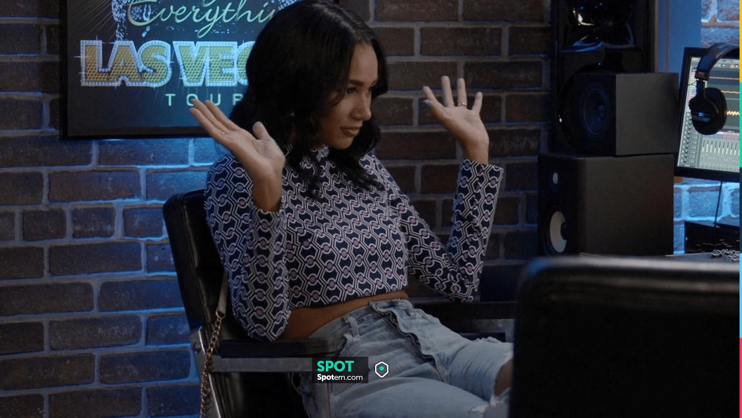 Agolde 90's Ripped jEans worn by Layla Keating (Greta Onieogou) as seen ...