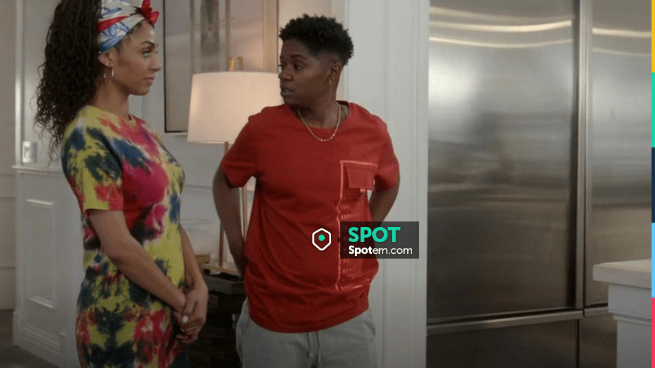 Ron Tomson True Happiness Tee porté par Tamia 'Coop' Cooper (Bre-Z) vu ...