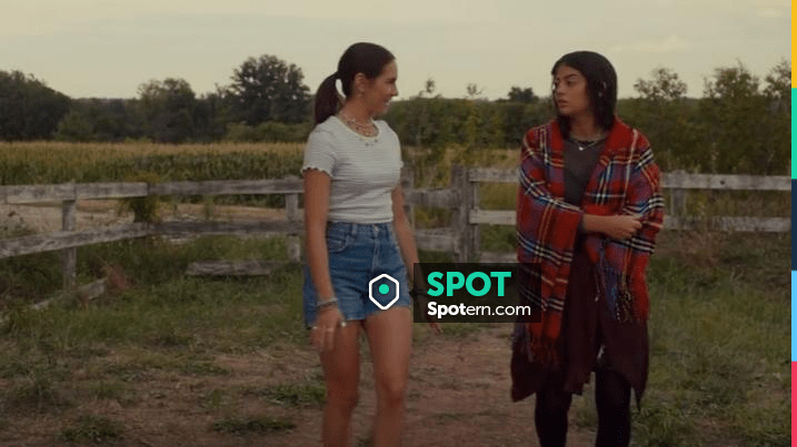 Levi's Blue Loose Shorts worn by Kat Landry (Chyler Leigh) as seen in ...