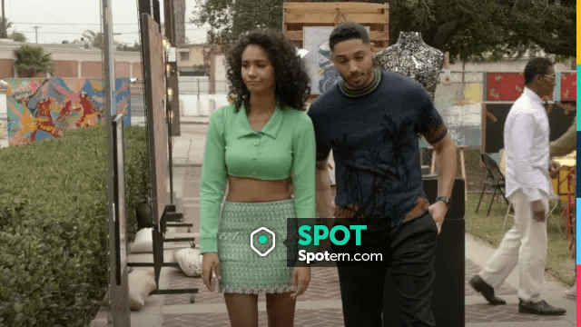 Mini jupe en tweed portée par Layla Keating (Greta Onieogou) vue dans ...