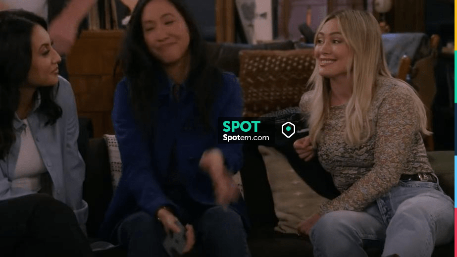 Clare V Midi Sac worn by Sophie (Hilary Duff) as seen in How I Met Your ...
