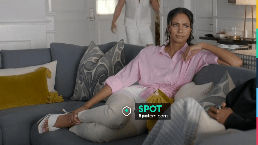 Agolde Pieced 90'S Pinch Waist Jeans worn by Layla Keating (Greta ...