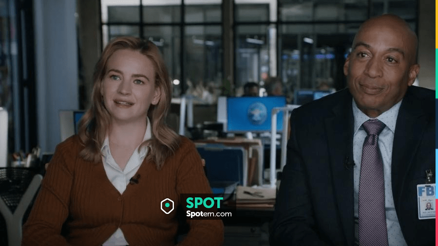 Wilfred Mani­la Cardi­gan worn by Laura Stensen (Britt Robertson) as ...