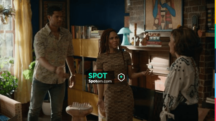 Off-White Con­trast Knit­ted Top worn by Camille Parks (Meagan Good) as ...