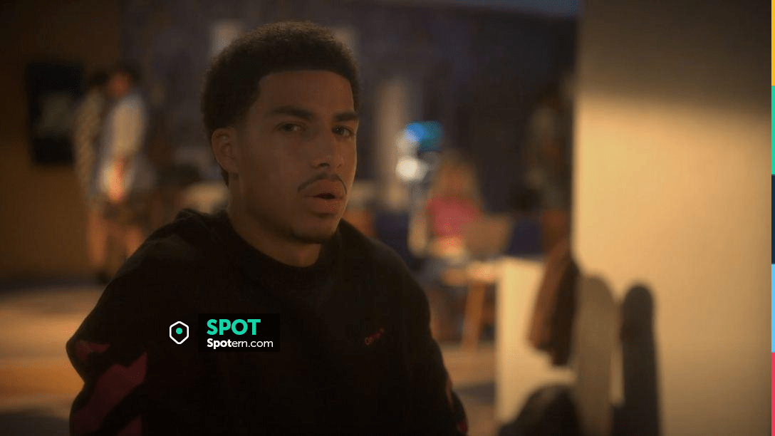 Off White Logo Chunky Knit Sweater worn by Andre Johnson, Jr. (Marcus ...