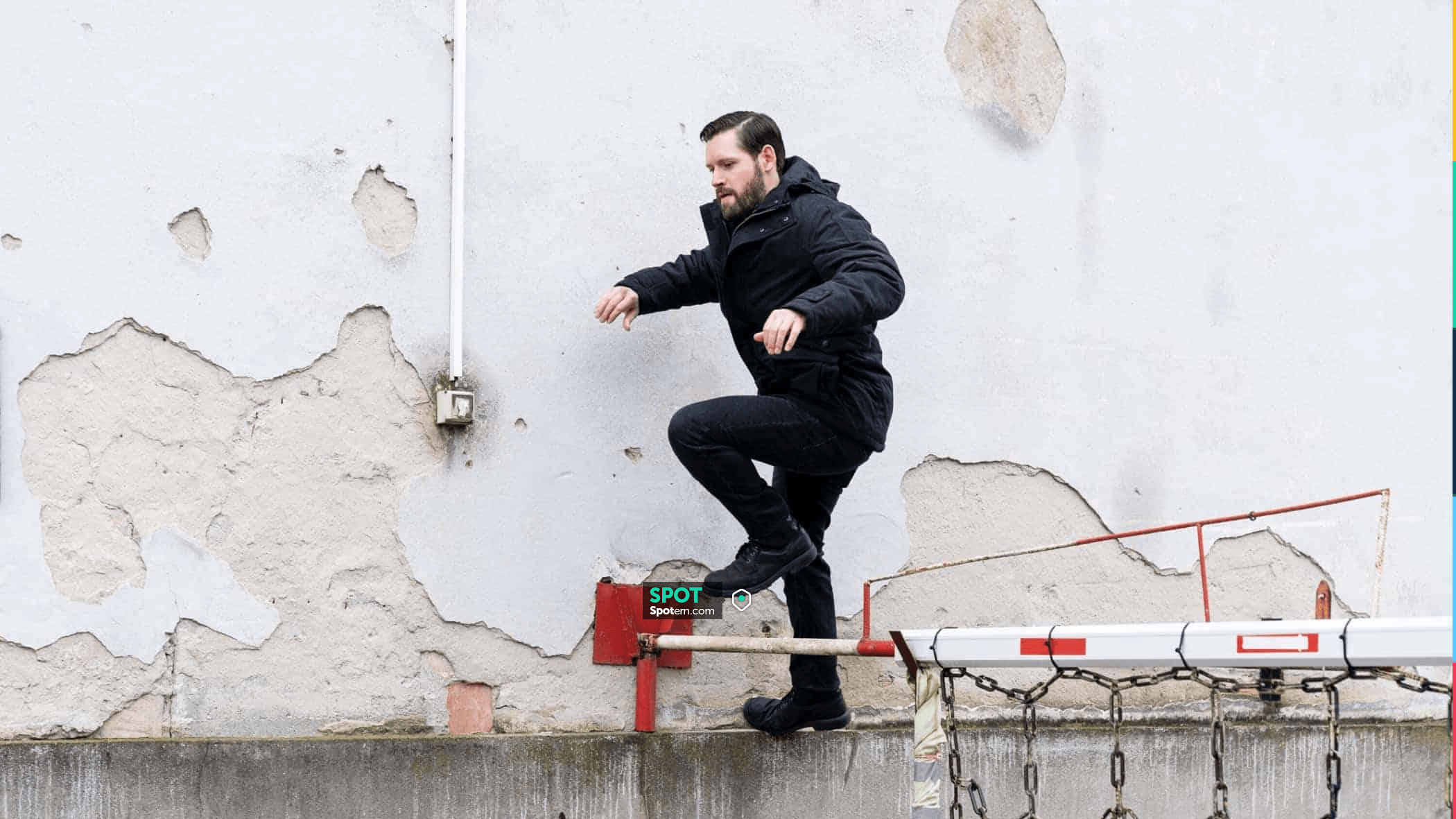 Black shoes worn by Supervisory Special Agent Scott Forrester (Luke ...