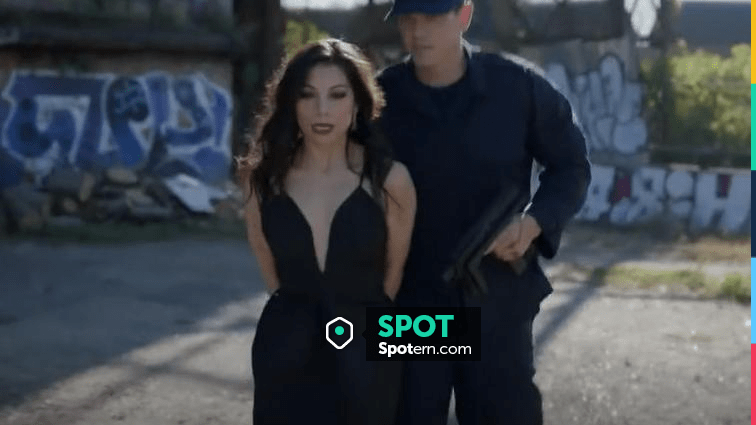 Carolina Herrera Oversize Bow Minidress worn by Helen (Ginger Gonzaga) as seen in True Lies ...