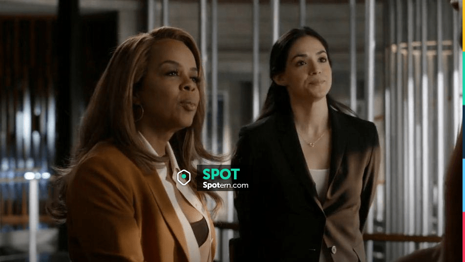 Theory Cotton Essential Button-Down worn by Maxine Roby (Paula Newsome ...