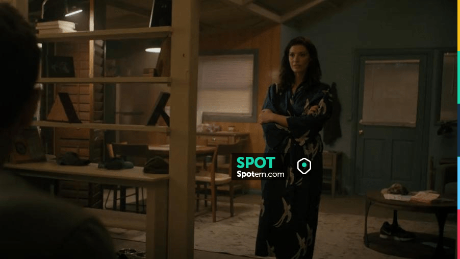 Susannahcotton Ki­mono Robe worn by Mandy Ellis (Jessica Paré) as seen ...