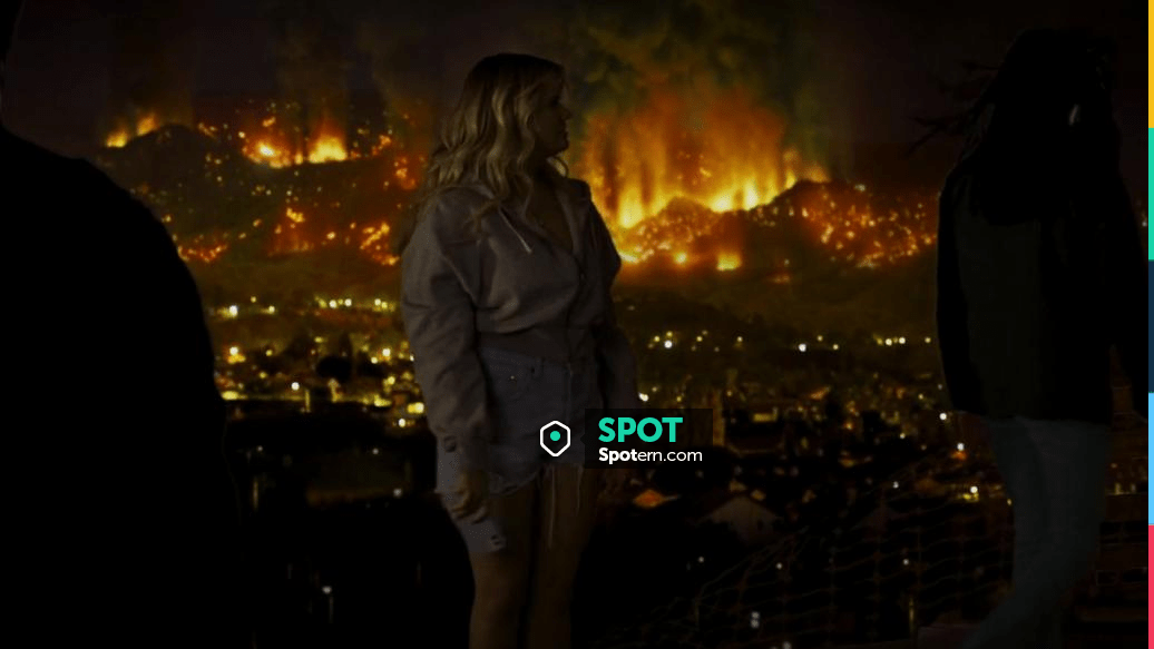 Levi's Mini Denim Shorts worn by Phoebe (Bailey Stender) as seen in ...