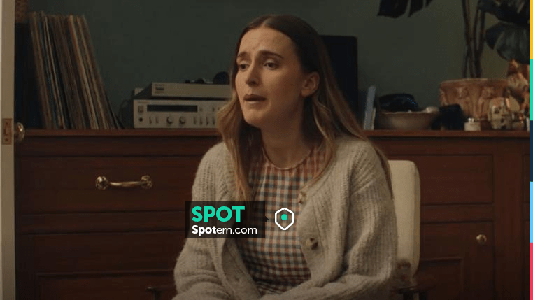 Zara Trafaluc Check­ered Shirt worn by Ashley (Rosa Robson) as seen in ...