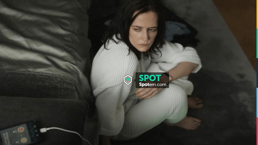 H&M Waf­fled Dress­ing Gown worn by Alison Rowdy (Eva Green) as seen in ...