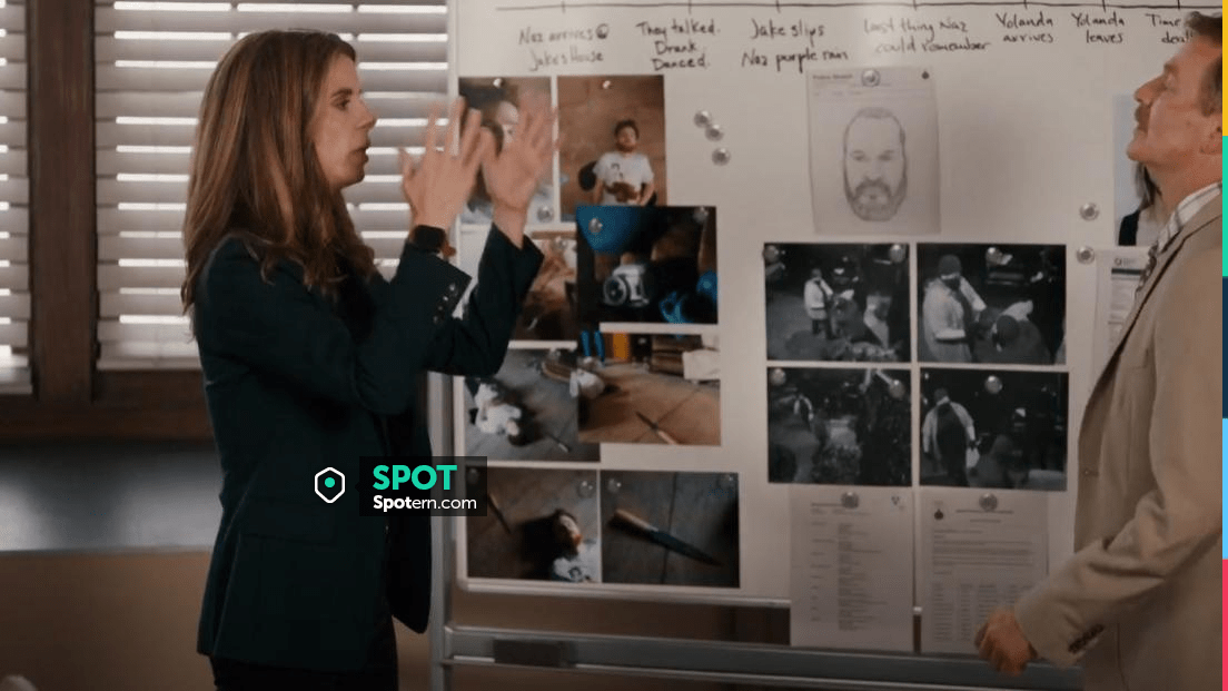 Zara Basic Blazer worn by Det. Samantha Wazowski (Meredith MacNeill) as ...