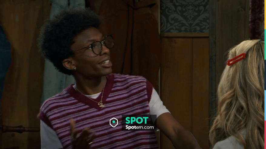 Zara Striped Knit Vest worn by Noah Lambert (Israel Johnson) as seen in ...