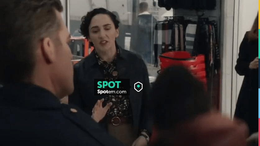 L’Agence Janelle Veste en noir enduit portée par Rachel Witten (Lauren ...