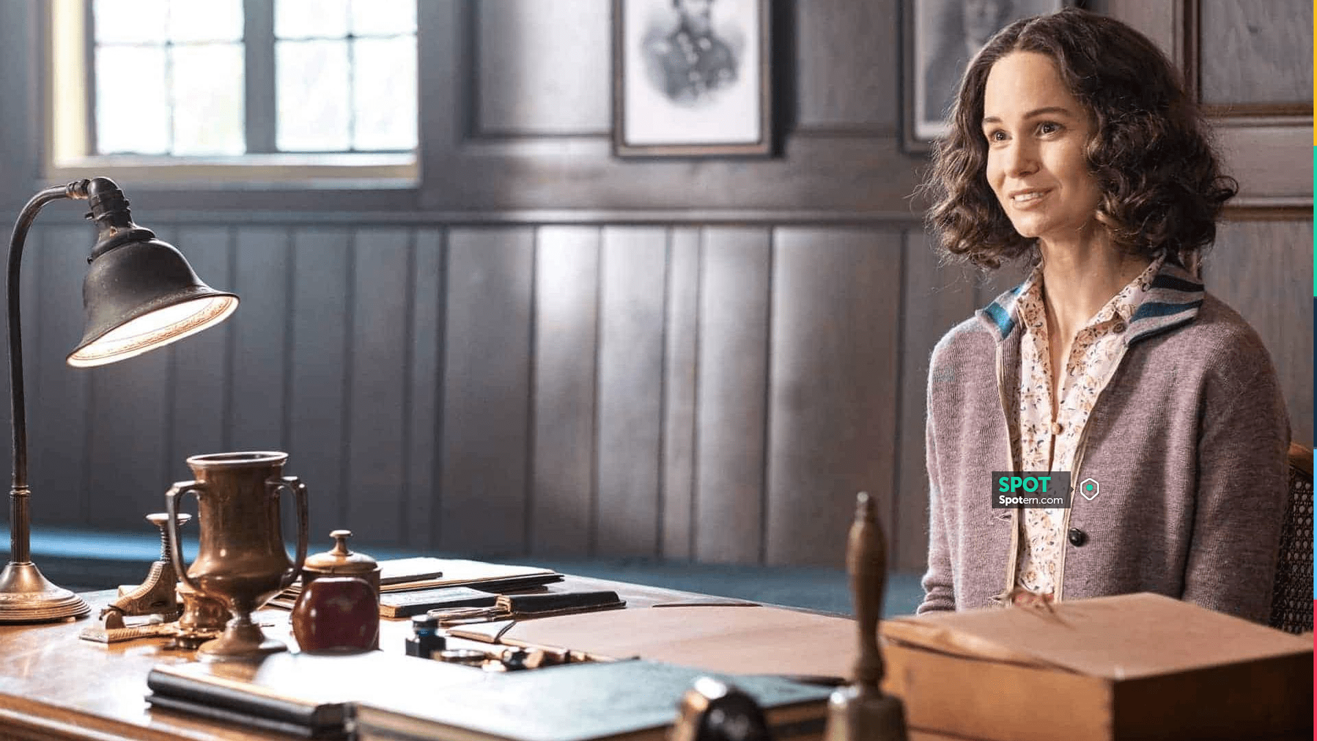 Cardigan worn by Ginny Aimes (Katherine Waterston) as seen in Perry ...