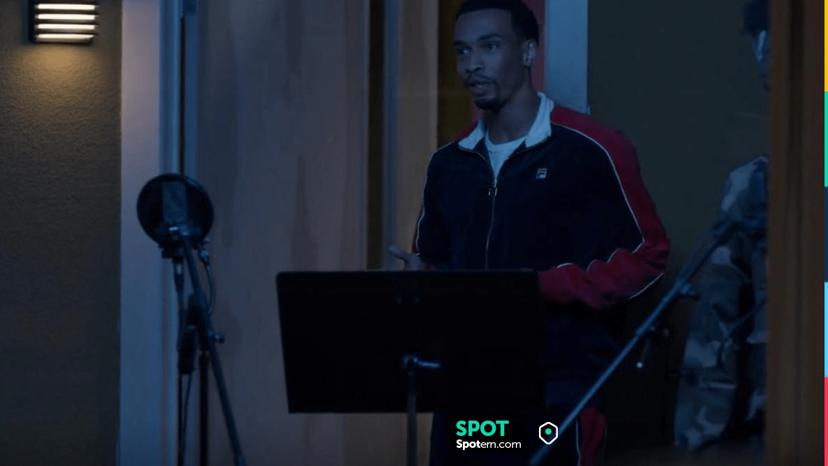 Fila Ecru Velour Fash­ion Track­suit worn by Jamel Irief (JaQwan J ...