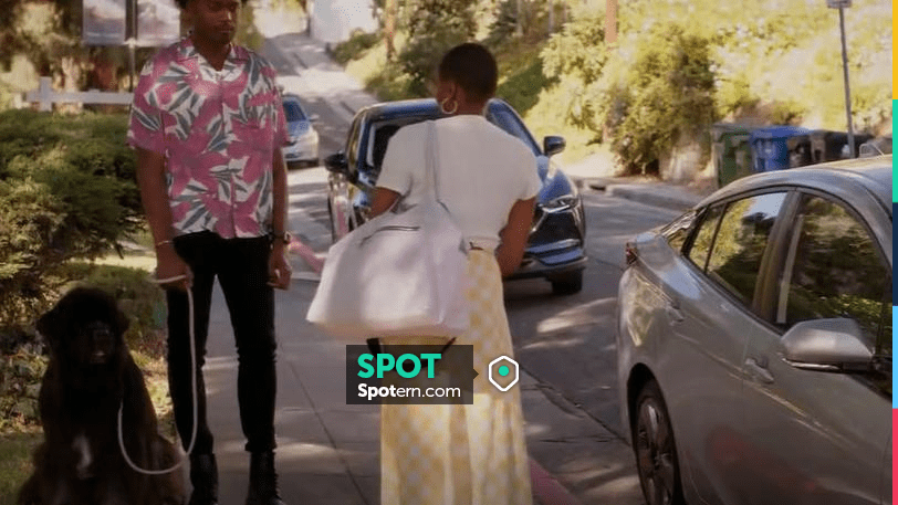 Reformation Zoey Skirt worn by Simone (Ashleigh Morghan) as seen in ...