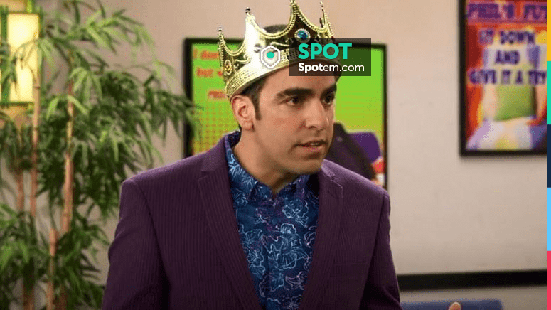 Walmart King's Gold Crown worn by Falafel Phil (Dan Ahdoot) as seen in ...