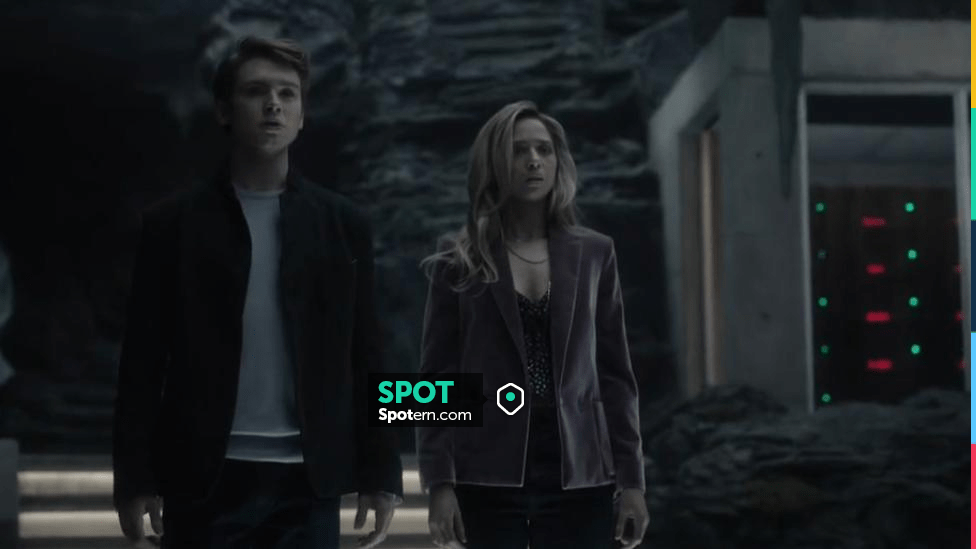 Zadig & Voltaire Visko Blazer worn by Stephanie Brown (Anna Lore) as ...