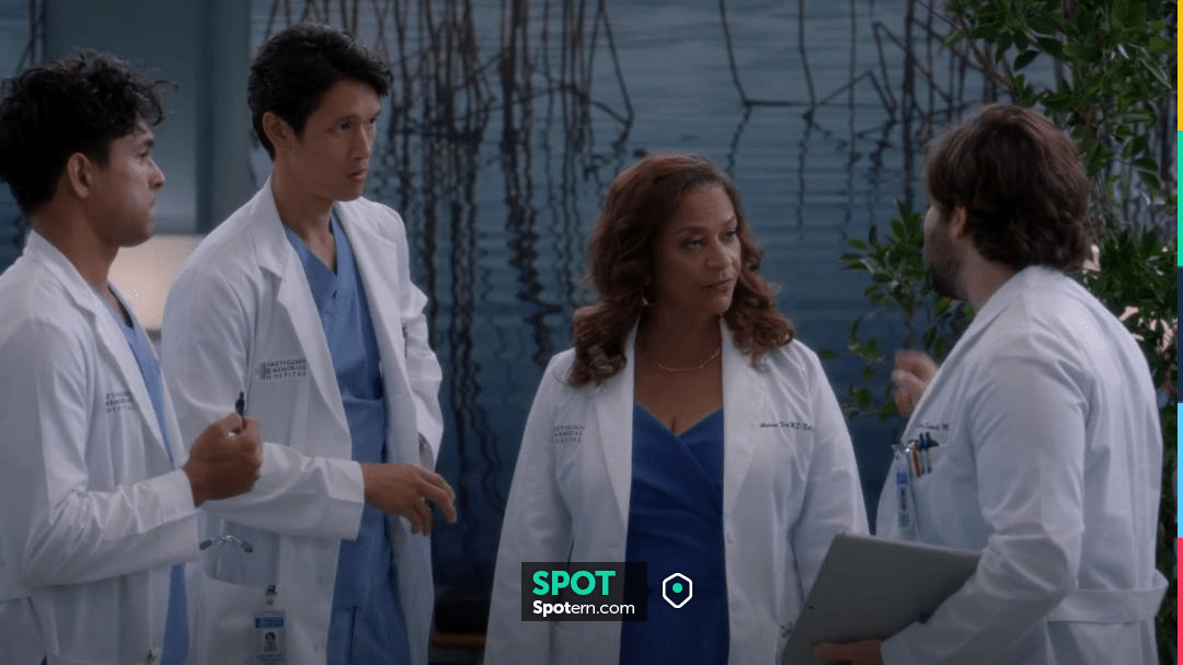 La Petite Robe Di Chiara Boni Floriend Robe en jersey portée par le Dr ...