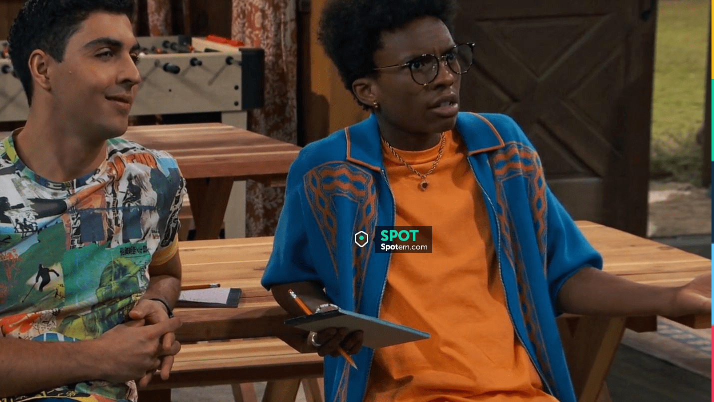 Urban Outfitters Jacquard Relaxed Zip Polo Shirt worn by Noah Lambert ...