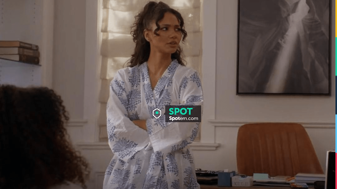 Susannah Hardie Cotton Robe worn by Layla Keating (Greta Onieogou) as ...