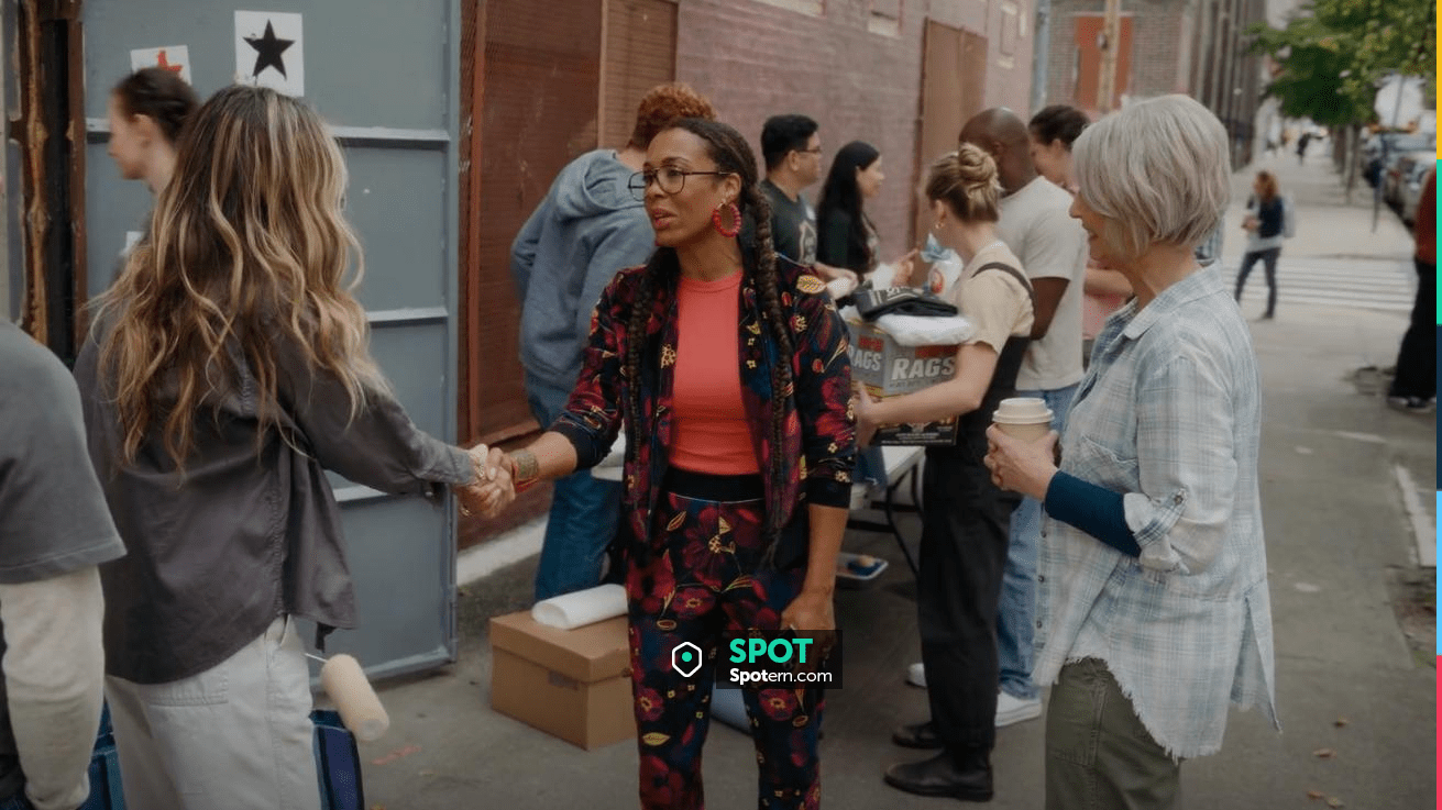 Chiara Boni La Petite Robe Kris Floral Velvet Joggers worn by Dr. Nya ...