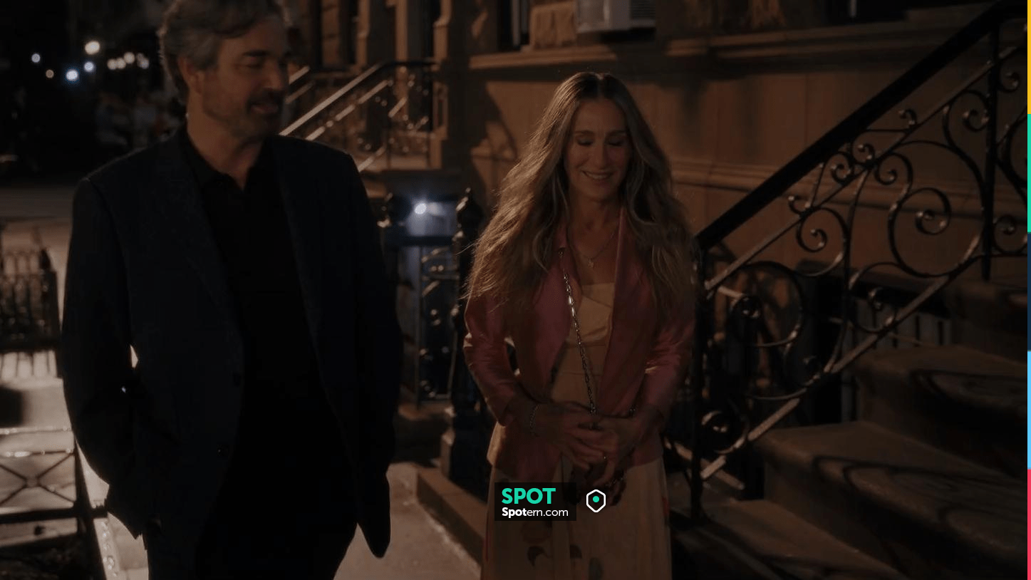 Paco Rabanne Mini Sparkle 1969 Bag worn by Carrie Bradshaw (Sarah Jessica Parker) as seen in And ...