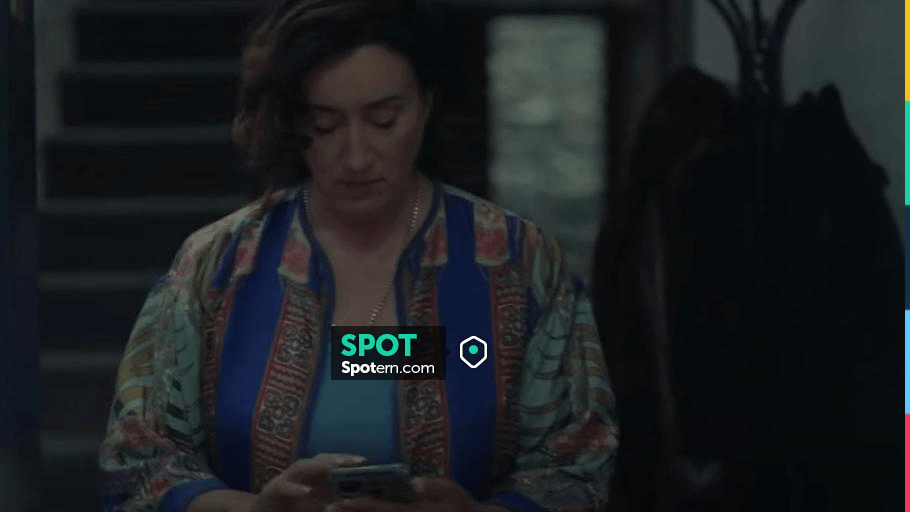 Etro Foulard Patch­work Print Ki­mono worn by Bridget 'Birdy' Goggins ...