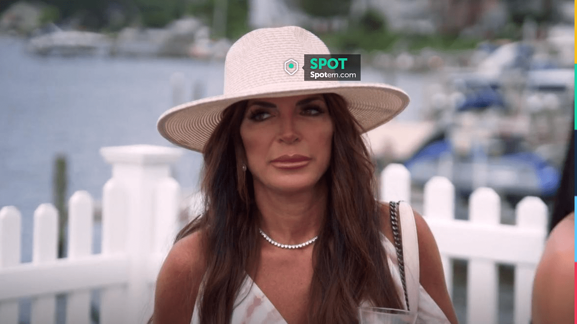 Inova Blush Lakelyn Safari Hat worn by Teresa Giudice as seen in The ...