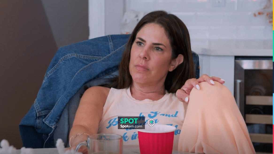 Project Social T Beach Sand Tank usado por Jennifer Fessler como se ve ...