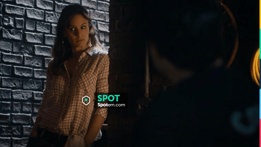 Rails Brady Top worn by Birdie Nicoletti (Sarah Wayne Callies) as seen ...