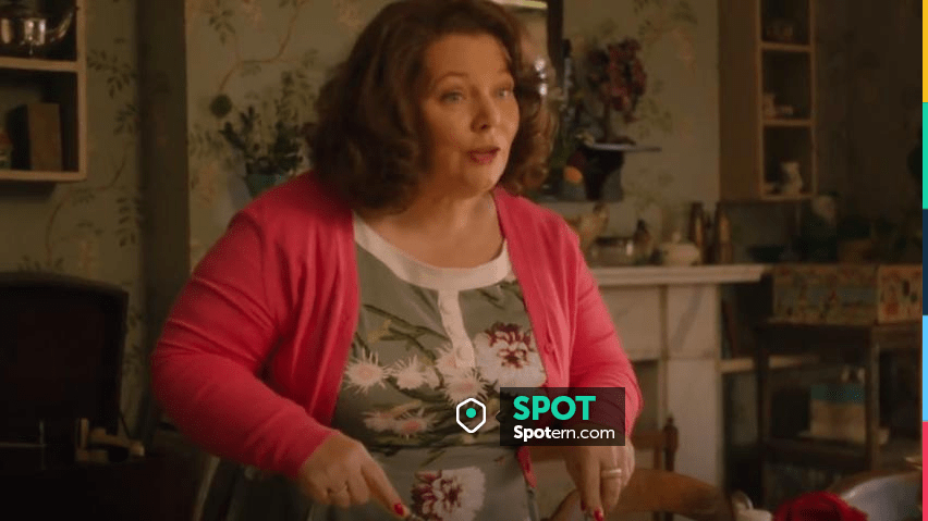 Hearts & Roses London Mix Floral Hepburn Dress In Grey worn by Ma ...