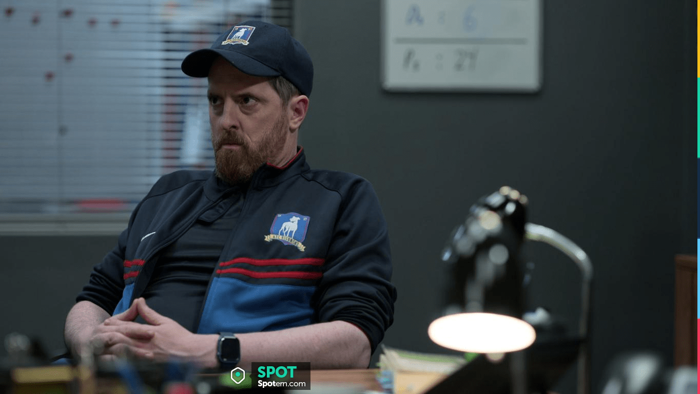 Apple Watch worn by Coach Beard (Brendan Hunt) in Ted Lasso (S03E05 ...