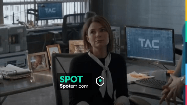 Alice + Olivia Zani Tieneck Top worn by Taylor Rentzel (MacKenzie ...